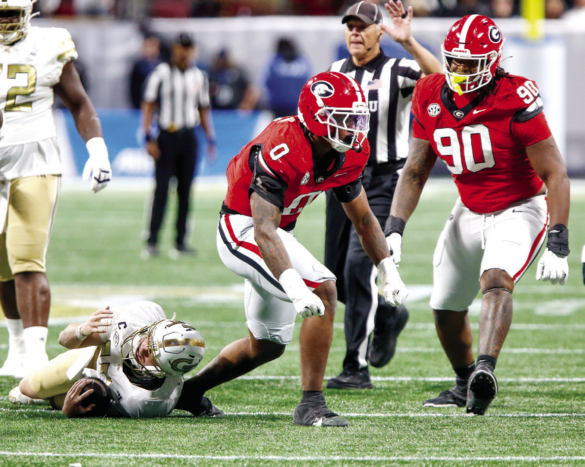 Defense leads Dawgs over Georgia Tech | The Eatonton Messenger